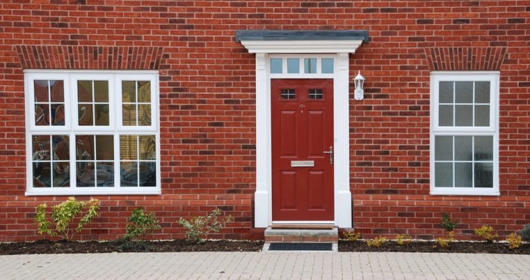 Benefits of Hiring an Estate Agent When Buying a House